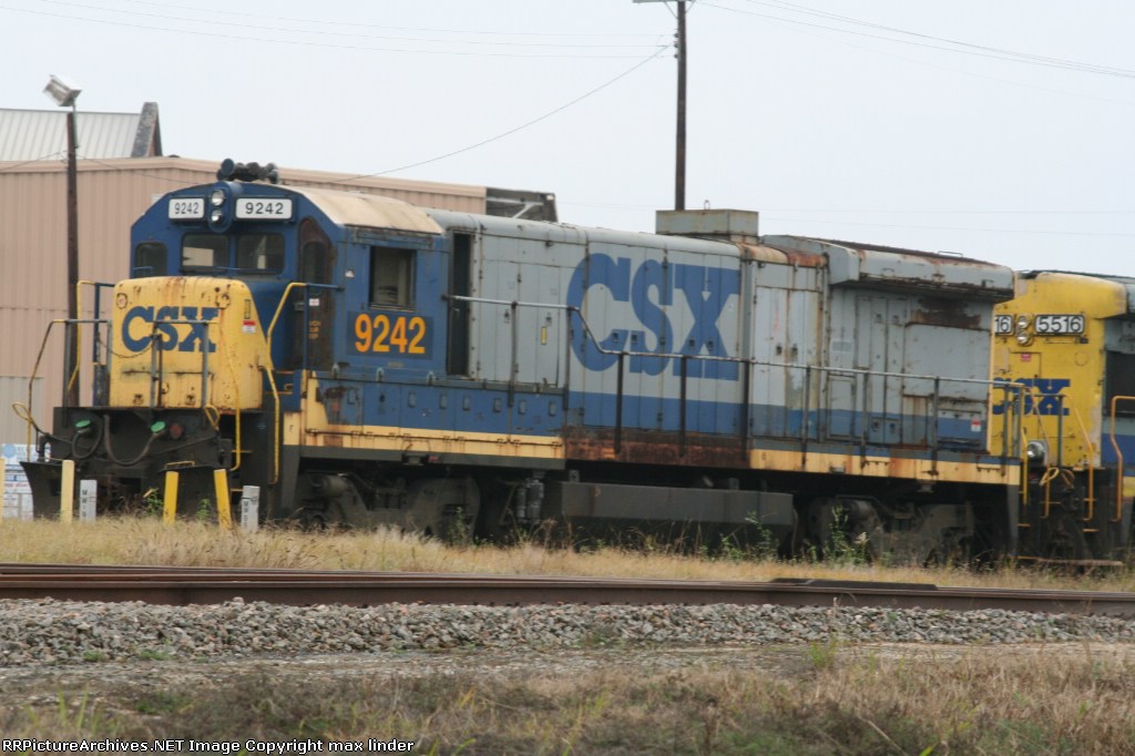 CSX 9242